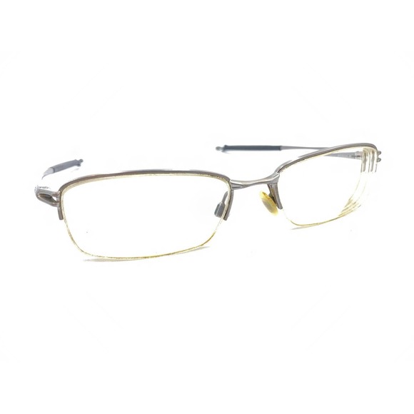 Oakley | Accessories | Oakley Valve Ox3930253 Brushed Chrome Silver ...
